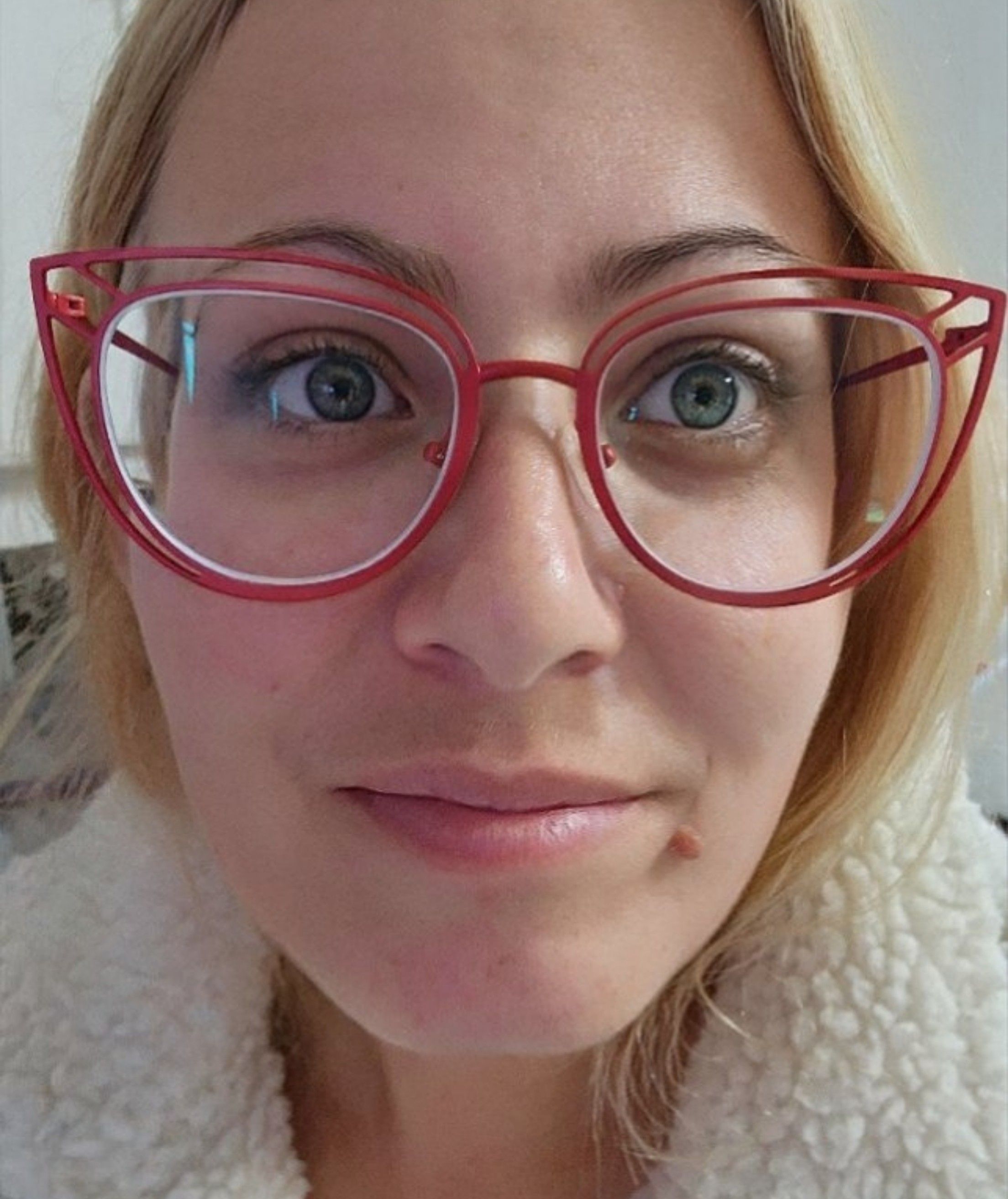 Adah - Cat Eye Red Eyeglasses | Vooglam