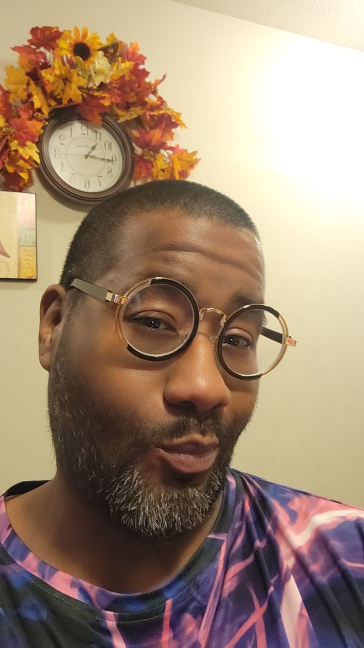 Darcila - Round Black Eyeglasses | Vooglam